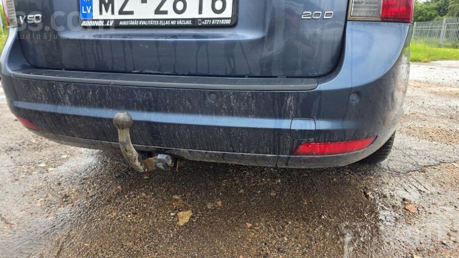 Zils Volvo V50 2007 Bauska, ar dzinēja tilpumu 2.00 L un nobraukumu 290 tūkst. km par 1250 €, foto 6 vietnē AUTOMOTO.COM.LV