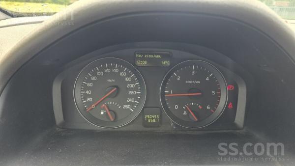 Blue Volvo V50 2007 in Bauska, with an engine capacity of 2.00 L and mileage of 290 thousand km for 1250 €, photo 6 on AUTOMOTO.COM.LV