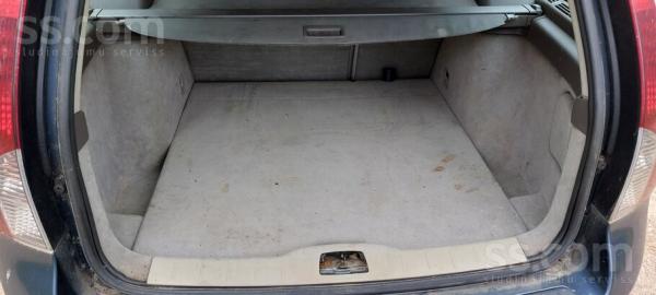 Zils Volvo V50 2007 Daugavpils, ar dzinēja tilpumu 1.60 L un nobraukumu 225 tūkst. km par 1450 €, foto 3 vietnē AUTOMOTO.COM.LV