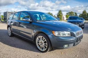Zils Volvo V50 2007 Liepāja, ar dzinēja tilpumu 2.00 L un nobraukumu 184 tūkst. km par 4250 €, foto 6 vietnē AUTOMOTO.COM.LV
