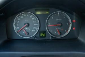 Zils Volvo V50 2007 Liepāja, ar dzinēja tilpumu 2.00 L un nobraukumu 184 tūkst. km par 4250 €, foto 14 vietnē AUTOMOTO.COM.LV