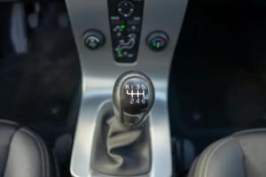 Zils Volvo V50 2007 Liepāja, ar dzinēja tilpumu 2.00 L un nobraukumu 184 tūkst. km par 4250 €, foto 19 vietnē AUTOMOTO.COM.LV