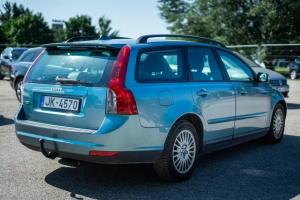 Zils Volvo V50 2007 Liepāja, ar dzinēja tilpumu 1.60 L un nobraukumu 2787 tūkst. km par 3700 €, foto 5 vietnē AUTOMOTO.COM.LV