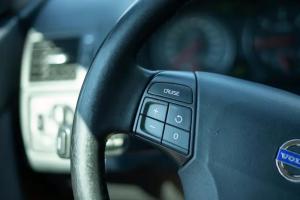 Zils Volvo V50 2007 Liepāja, ar dzinēja tilpumu 1.60 L un nobraukumu 2787 tūkst. km par 3700 €, foto 17 vietnē AUTOMOTO.COM.LV