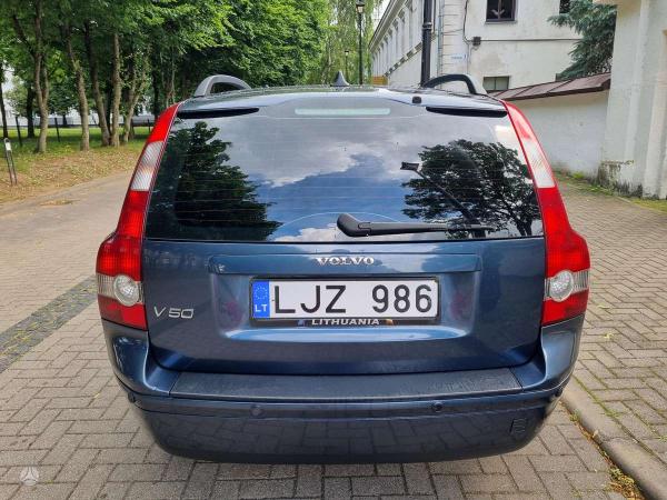 Синий Вольво В50 2007 в Ионава, объемом двигателя 2.00 л и пробегом 320 тыс. км за 1750 €, фото 4 на AUTOMOTO.COM.LV