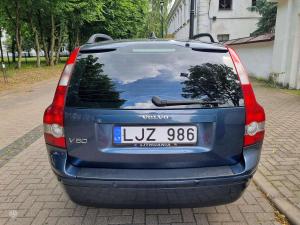 Синий Вольво В50 2007 в Ионава, объемом двигателя 2.00 л и пробегом 320 тыс. км за 1750 €, фото 5 на AUTOMOTO.COM.LV