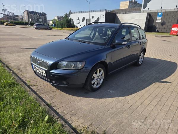 Zils Volvo V50 2007 Rīga, ar dzinēja tilpumu 1.60 L un nobraukumu 289 tūkst. km par 1560 €, foto 1 vietnē AUTOMOTO.COM.LV