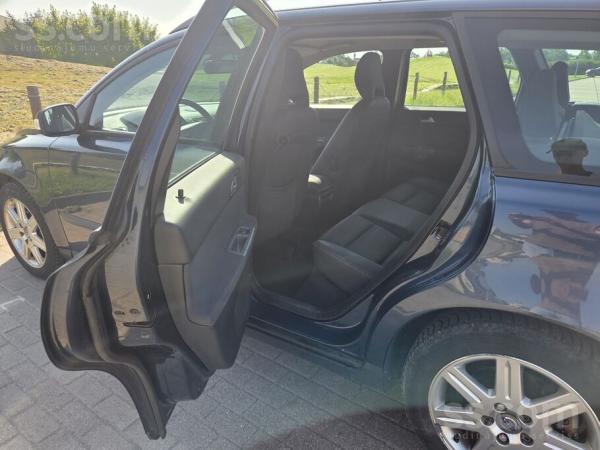 Zils Volvo V50 2007 Rīga, ar dzinēja tilpumu 1.60 L un nobraukumu 289 tūkst. km par 1560 €, foto 6 vietnē AUTOMOTO.COM.LV
