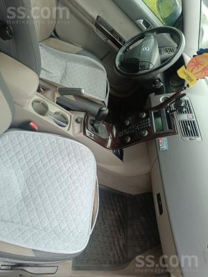 Blue Volvo V50 2007 in Liepaja, with an engine capacity of 2.00 L and mileage of 258 thousand km for 450 €, photo 3 on AUTOMOTO.COM.LV