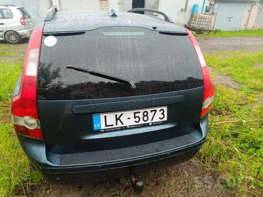 Blue Volvo V50 2007 in Liepaja, with an engine capacity of 2.00 L and mileage of 258 thousand km for 450 €, photo 5 on AUTOMOTO.COM.LV