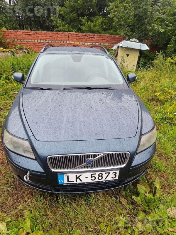 Blue Volvo V50 2007 in Liepaja, with an engine capacity of 2.00 L and mileage of 258 thousand km for 450 €, photo 5 on AUTOMOTO.COM.LV