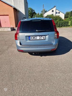 Blue Volvo V50 2007 in Kaunas, with an engine capacity of 2.00 L and mileage of 350 thousand km for 2400 €, photo 7 on AUTOMOTO.COM.LV