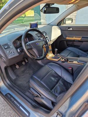 Blue Volvo V50 2007 in Kaunas, with an engine capacity of 2.00 L and mileage of 350 thousand km for 2400 €, photo 9 on AUTOMOTO.COM.LV