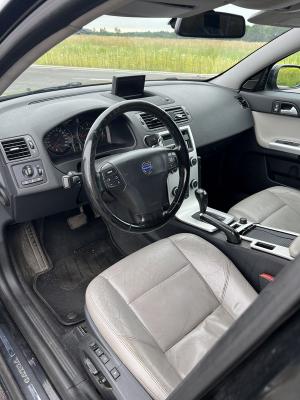 Zils Volvo V50 2007 Tallina, ar dzinēja tilpumu 2.40 L un nobraukumu 336 tūkst. km par 3000 €, foto 16 vietnē AUTOMOTO.COM.LV
