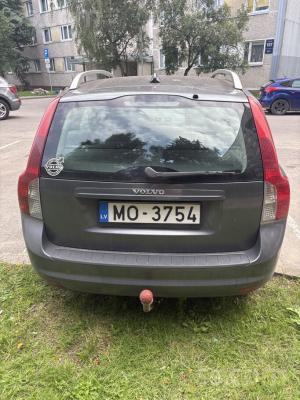 Синий Вольво В50 2007 в Рига, объемом двигателя 1.60 л и пробегом 228 тыс. км за 2750 €, фото 13 на AUTOMOTO.COM.LV