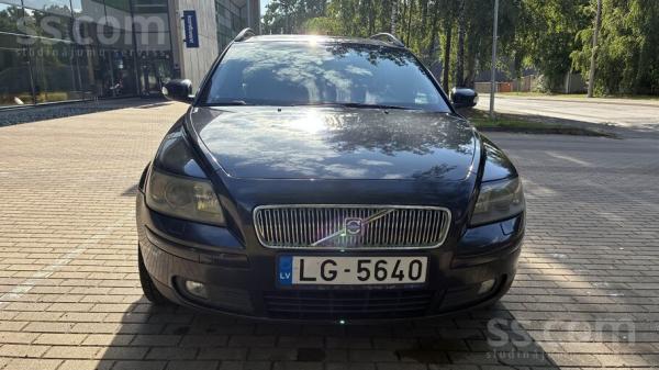 Синий Вольво В50 2007 в Рига, объемом двигателя 2.00 л и пробегом 347 тыс. км за 2000 €, фото 3 на AUTOMOTO.COM.LV
