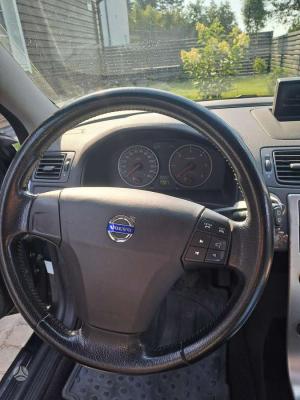 Zils Volvo V50 2007 Viļņa, ar dzinēja tilpumu 1.56 L un nobraukumu 309 tūkst. km par 1900 €, foto 3 vietnē AUTOMOTO.COM.LV