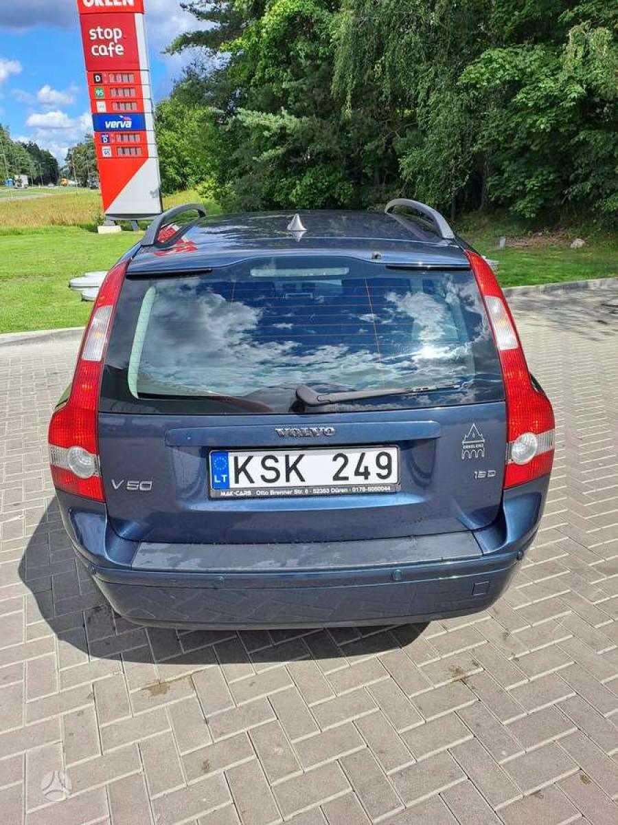 Zils Volvo V50 2007 Viļņa, ar dzinēja tilpumu 1.56 L un nobraukumu 309 tūkst. km par 1900 €, foto 6 vietnē AUTOMOTO.COM.LV