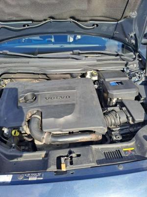 Zils Volvo V50 2007 Viļņa, ar dzinēja tilpumu 1.56 L un nobraukumu 309 tūkst. km par 1900 €, foto 10 vietnē AUTOMOTO.COM.LV