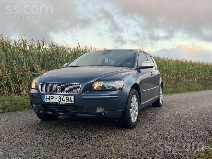 Zils Volvo V50 2007 Tukums, ar dzinēja tilpumu 1.60 L un nobraukumu 320 tūkst. km par 2199 €, foto 1 vietnē AUTOMOTO.COM.LV