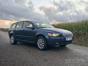 Zils Volvo V50 2007 Tukums, ar dzinēja tilpumu 1.60 L un nobraukumu 320 tūkst. km par 2199 €, foto 4 vietnē AUTOMOTO.COM.LV