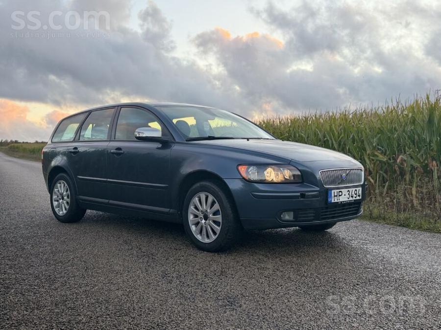 Zils Volvo V50 2007 Tukums, ar dzinēja tilpumu 1.60 L un nobraukumu 320 tūkst. km par 2199 €, foto 4 vietnē AUTOMOTO.COM.LV