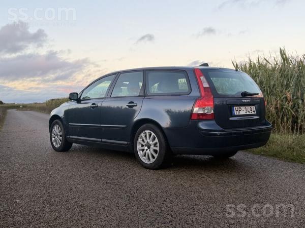 Синий Вольво В50 2007 в Тукумс, объемом двигателя 1.60 л и пробегом 320 тыс. км за 2199 €, фото 5 на AUTOMOTO.COM.LV