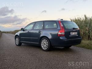Zils Volvo V50 2007 Tukums, ar dzinēja tilpumu 1.60 L un nobraukumu 320 tūkst. km par 2199 €, foto 5 vietnē AUTOMOTO.COM.LV