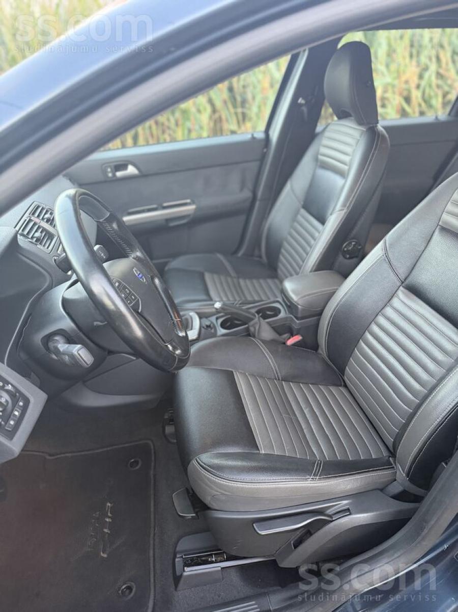 Zils Volvo V50 2007 Tukums, ar dzinēja tilpumu 1.60 L un nobraukumu 320 tūkst. km par 2199 €, foto 8 vietnē AUTOMOTO.COM.LV