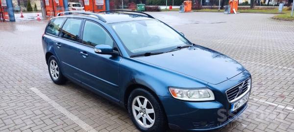 Zils Volvo V50 2008 Jelgava, ar dzinēja tilpumu 1.60 L un nobraukumu 259 tūkst. km par 2100 €, foto 4 vietnē AUTOMOTO.COM.LV