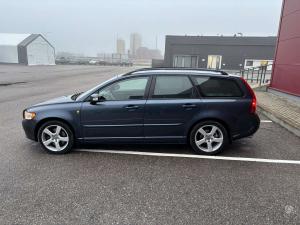Blue Volvo V50 2008 in Kaunas, with an engine capacity of 2.40 L and mileage of 300 thousand km for 3350 €, photo 5 on AUTOMOTO.COM.LV
