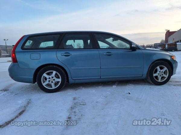 Blue Volvo V50 2008 in Tallinn, with an engine capacity of 1.60 L and mileage of 319 thousand km for 3300 €, photo 4 on AUTOMOTO.COM.LV