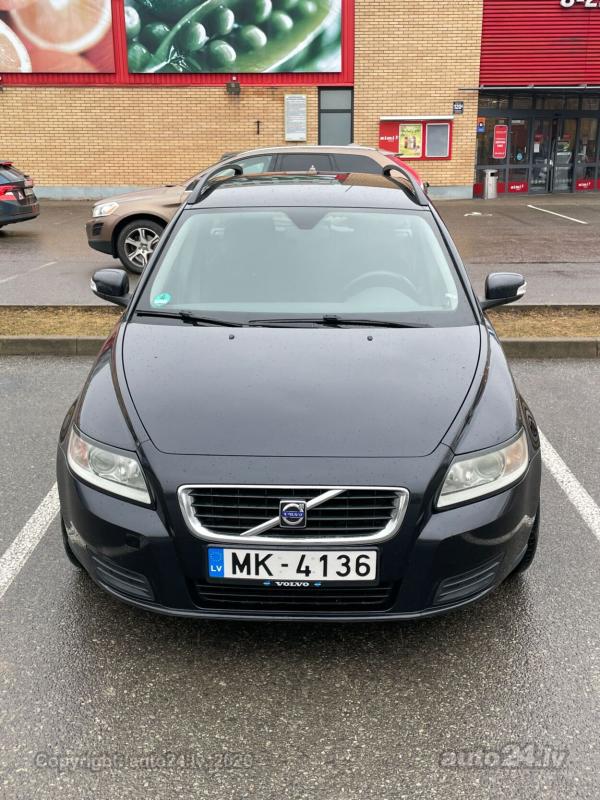 Blue Volvo V50 2008 in Riga, with an engine capacity of 2.00 L and mileage of 205 thousand km for 3300 €, photo 3 on AUTOMOTO.COM.LV