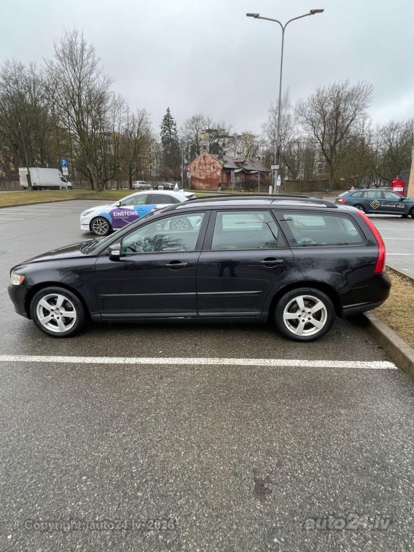 Blue Volvo V50 2008 in Riga, with an engine capacity of 2.00 L and mileage of 205 thousand km for 3300 €, photo 6 on AUTOMOTO.COM.LV