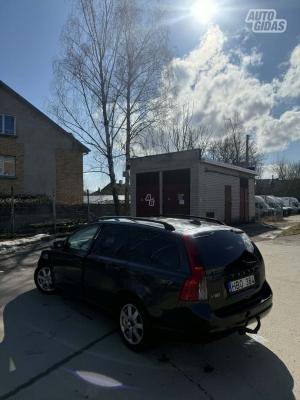 Zils Volvo V50 2008 Šauļi, ar dzinēja tilpumu 2.00 L un nobraukumu 390 tūkst. km par 1850 €, foto 4 vietnē AUTOMOTO.COM.LV