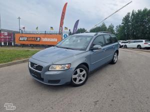 Синий Вольво В50 2008 в Каунас, объемом двигателя 2.00 л и пробегом 300 тыс. км за 2850 €, фото  на AUTOMOTO.COM.LV