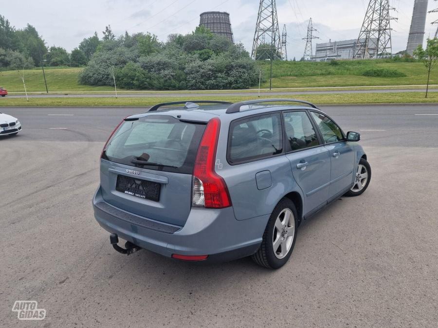Zils Volvo V50 2008 Kauņa, ar dzinēja tilpumu 2.00 L un nobraukumu 300 tūkst. km par 2850 €, foto 7 vietnē AUTOMOTO.COM.LV