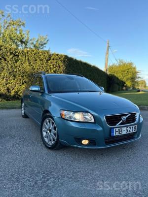 Blue Volvo V50 2008 in Riga, with an engine capacity of 2.40 L and mileage of 345 thousand km for 2600 €, photo  on AUTOMOTO.COM.LV