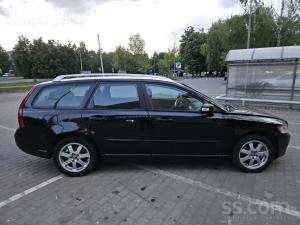 Zils Volvo V50 2008 Rīga, ar dzinēja tilpumu 2.00 L un nobraukumu 330 tūkst. km par 2800 €, foto 5 vietnē AUTOMOTO.COM.LV
