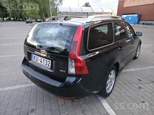Blue Volvo V50 2008 in Riga, with an engine capacity of 2.00 L and mileage of 330 thousand km for 2800 €, photo 5 on AUTOMOTO.COM.LV