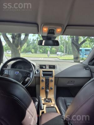 Blue Volvo V50 2008 in Riga, with an engine capacity of 2.00 L and mileage of 221 thousand km for 2500 €, photo 7 on AUTOMOTO.COM.LV