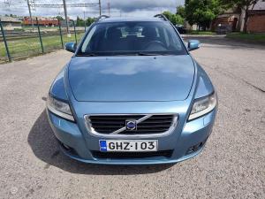 Blue Volvo V50 2008 in Siauliai, with an engine capacity of 1.56 L and mileage of 373 thousand km for 2550 €, photo 3 on AUTOMOTO.COM.LV