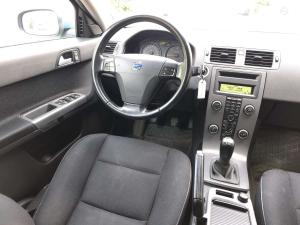 Blue Volvo V50 2008 in Siauliai, with an engine capacity of 1.56 L and mileage of 373 thousand km for 2550 €, photo 11 on AUTOMOTO.COM.LV