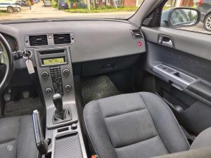 Blue Volvo V50 2008 in Siauliai, with an engine capacity of 1.56 L and mileage of 373 thousand km for 2550 €, photo 14 on AUTOMOTO.COM.LV