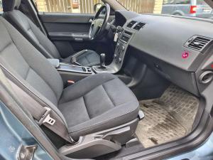 Blue Volvo V50 2008 in Siauliai, with an engine capacity of 1.56 L and mileage of 373 thousand km for 2550 €, photo 15 on AUTOMOTO.COM.LV