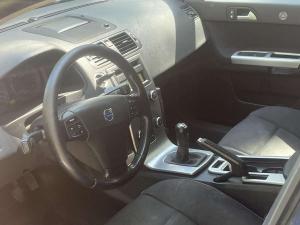 Zils Volvo V50 2008 Trakai, ar dzinēja tilpumu 1.56 L un nobraukumu 318 tūkst. km par 1699 €, foto 13 vietnē AUTOMOTO.COM.LV