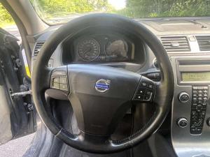 Zils Volvo V50 2008 Trakai, ar dzinēja tilpumu 1.56 L un nobraukumu 318 tūkst. km par 1699 €, foto 14 vietnē AUTOMOTO.COM.LV