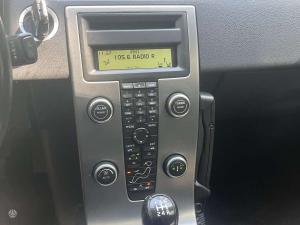 Zils Volvo V50 2008 Trakai, ar dzinēja tilpumu 1.56 L un nobraukumu 318 tūkst. km par 1699 €, foto 18 vietnē AUTOMOTO.COM.LV