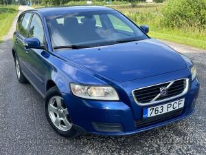 Zils Volvo V50 2008 Tartu, ar dzinēja tilpumu 1.60 L un nobraukumu 295 tūkst. km par 2790 €, foto  vietnē AUTOMOTO.COM.LV