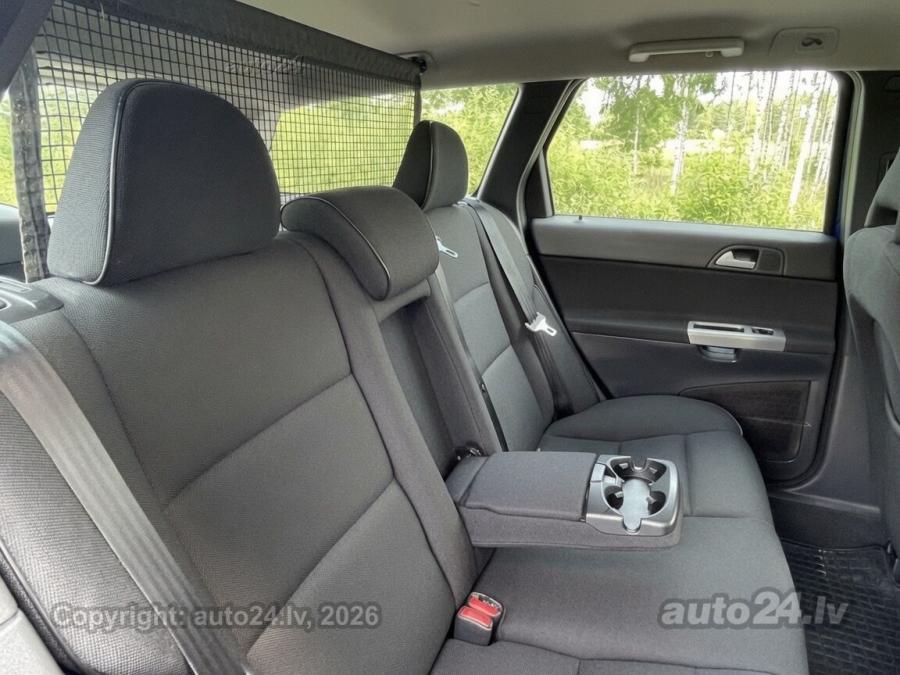 Zils Volvo V50 2008 Tartu, ar dzinēja tilpumu 1.60 L un nobraukumu 295 tūkst. km par 2790 €, foto 8 vietnē AUTOMOTO.COM.LV